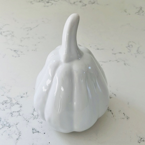 Crate&Barrel | Accents | Cratebarrel Small White Ceramic Gourd | Poshmark